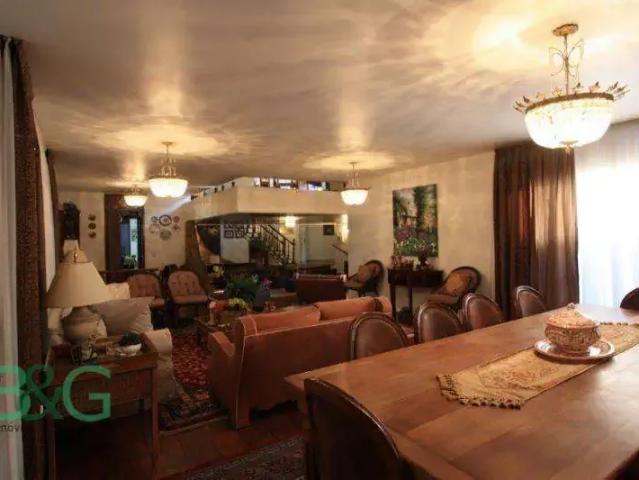 Casa / Sobrado para Venda em São Paulo/SP Alto de Pinheiros 4 Quartos