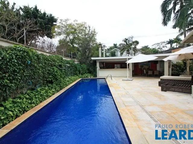 Casa / Sobrado para Venda em São Paulo/SP Alto de Pinheiros 4 Quartos