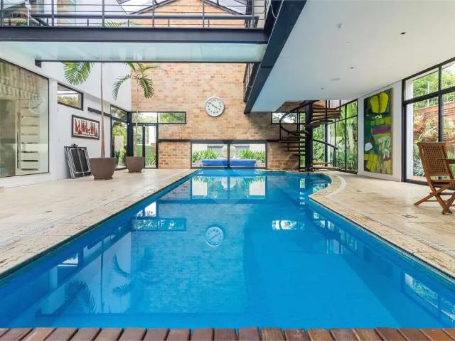 Casa / Sobrado para Venda em São Paulo/SP Alto de Pinheiros 4 Quartos