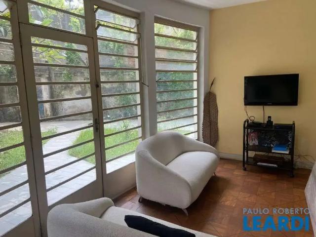 Casa / Sobrado para Venda em São Paulo/SP Alto de Pinheiros 4 Quartos