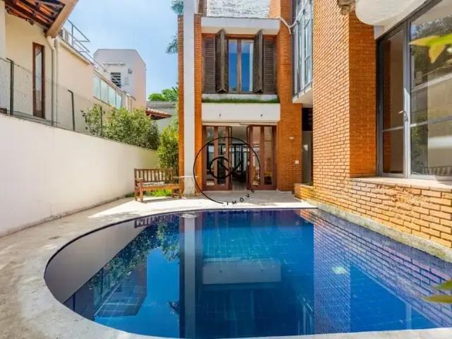 Casa / Sobrado para Venda em São Paulo/SP Alto de Pinheiros 4 Quartos