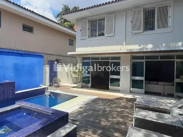 Casa / Sobrado para Venda em São Paulo/SP Alto de Pinheiros 4 Quartos