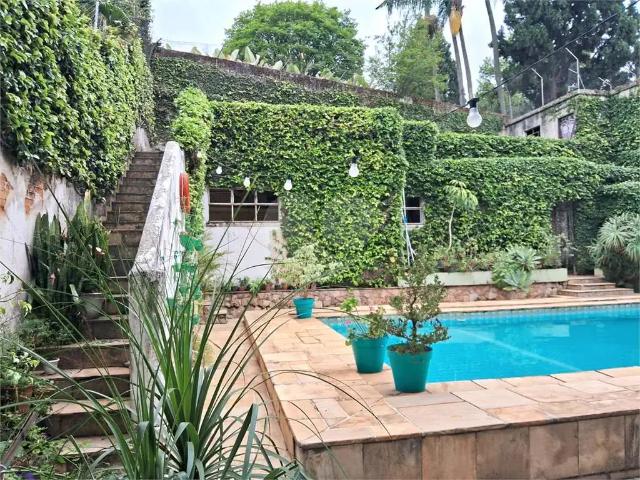 Casa / Sobrado para Venda em São Paulo/SP Alto de Pinheiros 4 Quartos