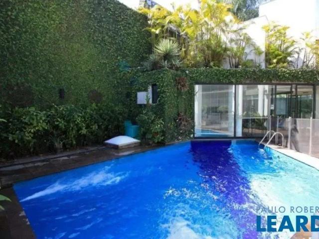 Casa / Sobrado para Venda em São Paulo/SP Alto de Pinheiros 5 Quartos