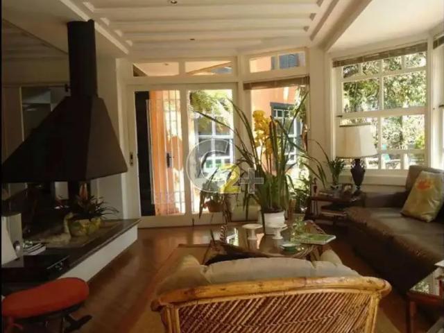 Casa / Sobrado para Venda em São Paulo/SP Alto de Pinheiros 5 Quartos