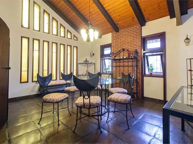 Casa / Sobrado para Venda em São Paulo/SP Alto de Pinheiros 5 Quartos