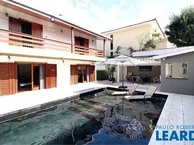 Casa / Sobrado para Venda em São Paulo/SP Alto de Pinheiros 5 Quartos