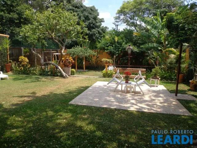 Casa / Sobrado para Venda em São Paulo/SP Alto de Pinheiros 6 Quartos