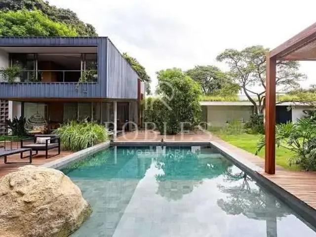 Casa / Sobrado para Venda em São Paulo/SP Alto de Pinheiros 6 Quartos