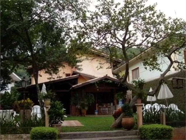 Casa / Sobrado para Venda em São Paulo/SP Alto de Pinheiros 6 Quartos