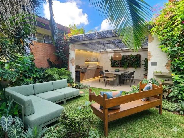 Casa / Sobrado para Venda em São Paulo/SP Alto de Pinheiros 7 Quartos
