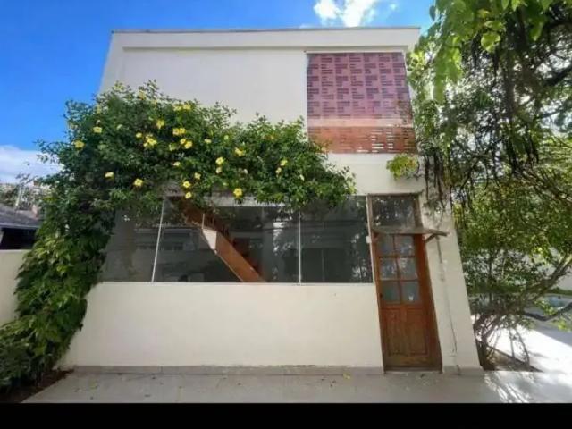 Casa / Sobrado para Venda em São Paulo/SP Alto de Pinheiros 8 Quartos