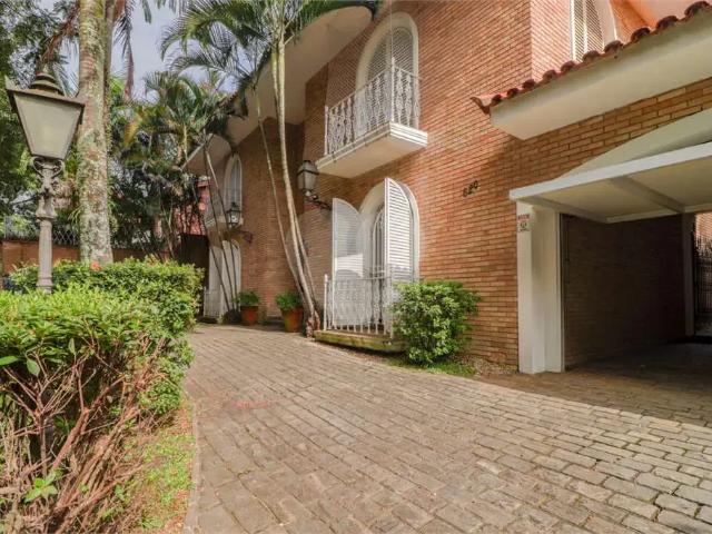Casa / Sobrado para Venda em São Paulo/SP Alto de Pinheiros 3 Quartos