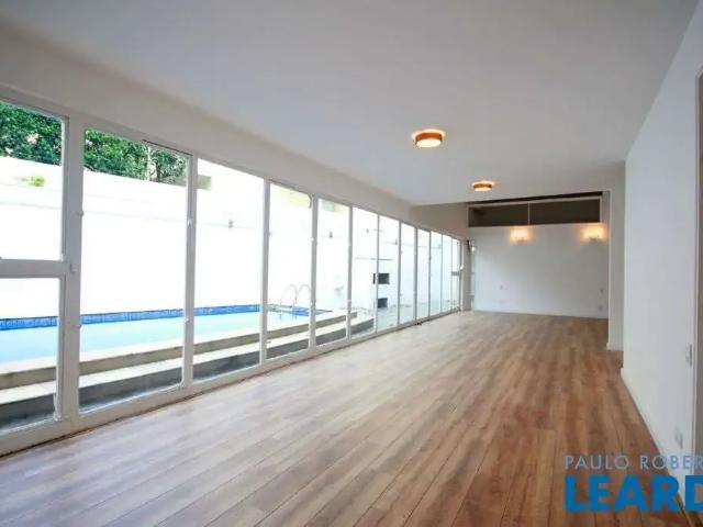 Casa / Sobrado para Venda em São Paulo/SP Alto de Pinheiros 3 Quartos