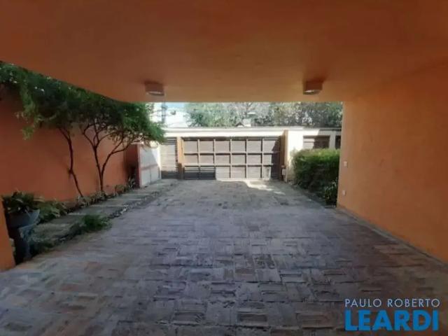 Casa / Sobrado para Venda em São Paulo/SP Alto de Pinheiros 3 Quartos