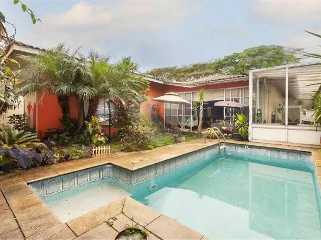 Casa / Sobrado para Venda em São Paulo/SP Alto de Pinheiros 3 Quartos