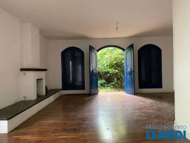 Casa / Sobrado para Venda em São Paulo/SP Alto de Pinheiros 3 Quartos