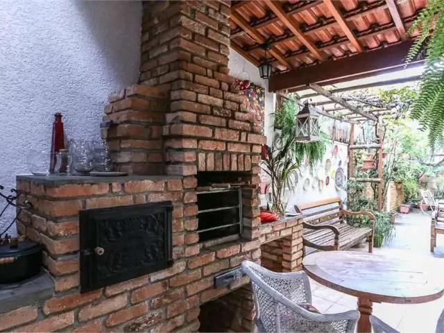 Casa / Sobrado para Venda em São Paulo/SP Alto de Pinheiros 3 Quartos