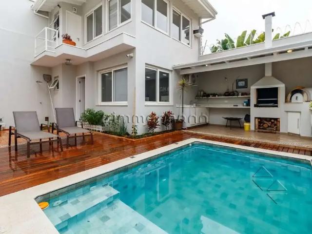 Casa / Sobrado para Venda em São Paulo/SP Alto de Pinheiros 3 Quartos