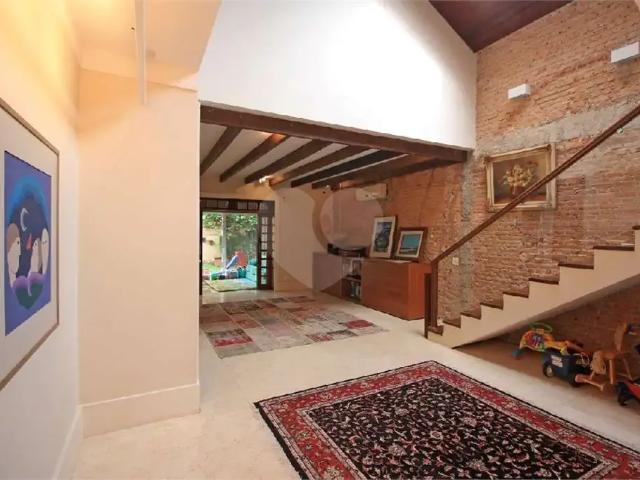 Casa / Sobrado para Venda em São Paulo/SP Alto de Pinheiros 3 Quartos