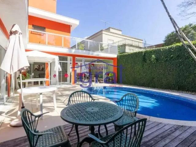 Casa / Sobrado para Venda em São Paulo/SP Alto de Pinheiros 3 Quartos