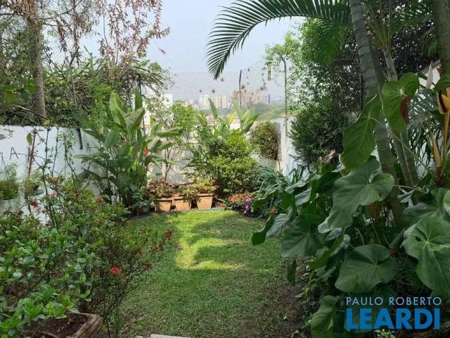 Casa / Sobrado para Venda em São Paulo/SP Alto de Pinheiros 3 Quartos