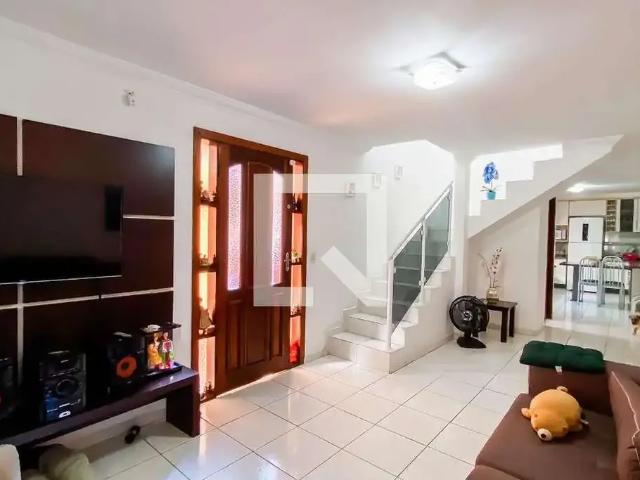 Casa / Sobrado para Venda em São Paulo/SP Artur Alvim 4 Quartos