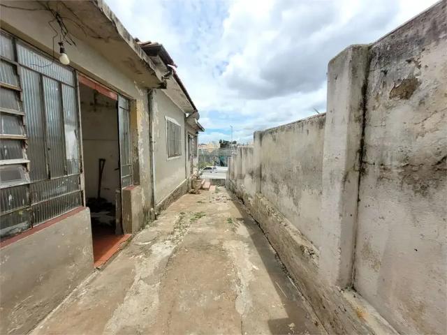 Casa / Sobrado para Venda em São Paulo/SP Artur Alvim 2 Quartos