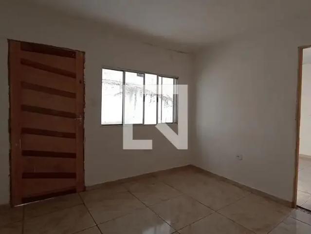 Casa / Sobrado para Venda em São Paulo/SP Artur Alvim 3 Quartos