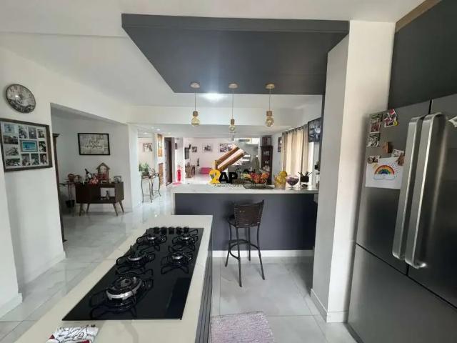 Casa / Sobrado para Venda em São Paulo/SP Balneário Mar Paulista 5 Quartos