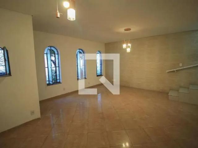 Casa / Sobrado para Venda em São Paulo/SP Belém 3 Quartos