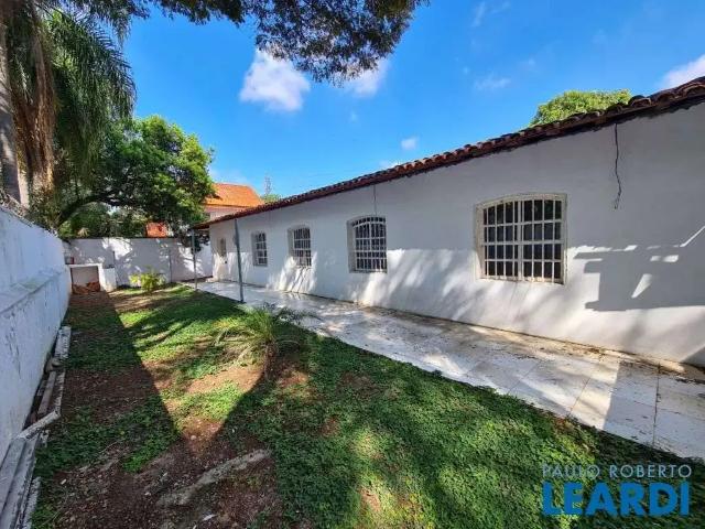 Casa / Sobrado para Venda em São Paulo/SP Boaçava 4 Quartos