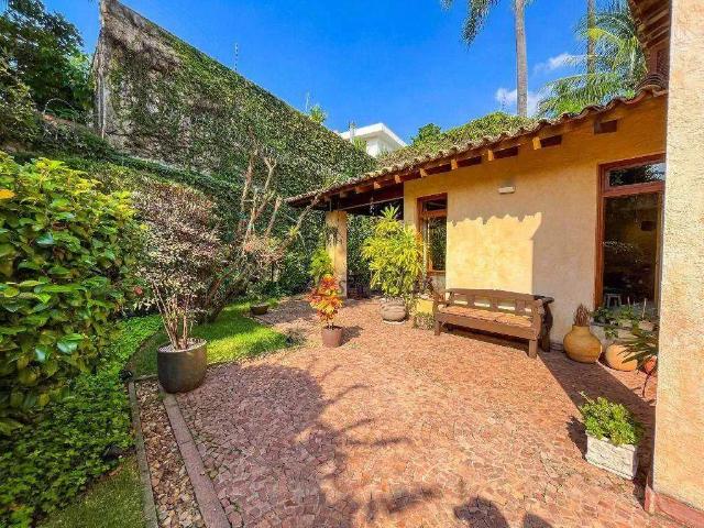 Casa / Sobrado para Venda em São Paulo/SP Boaçava 5 Quartos