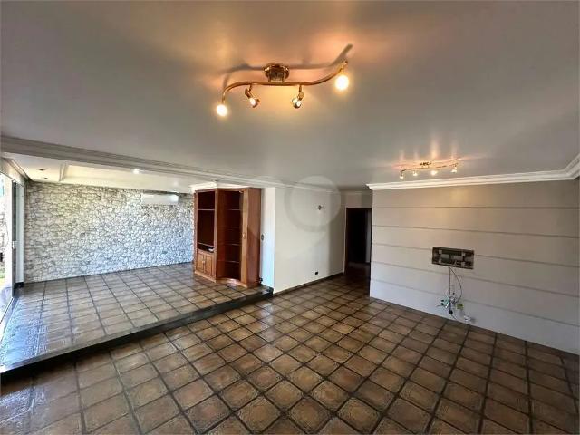 Casa / Sobrado para Venda em São Paulo/SP Bosque da Saúde 3 Quartos