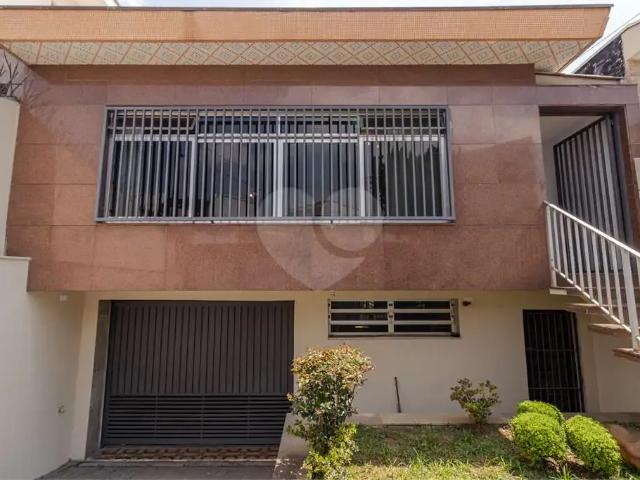 Casa / Sobrado para Venda em São Paulo/SP Bosque da Saúde 4 Quartos