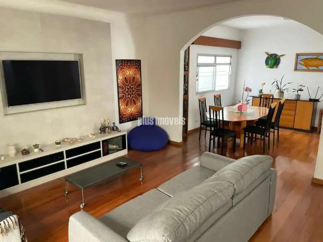 Casa / Sobrado para Venda em São Paulo/SP Bosque da Saúde 3 Quartos