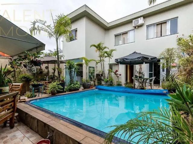 Casa / Sobrado para Venda em São Paulo/SP Bosque da Saúde 4 Quartos