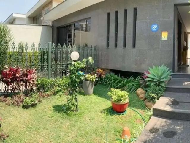 Casa / Sobrado para Venda em São Paulo/SP Bosque da Saúde 4 Quartos