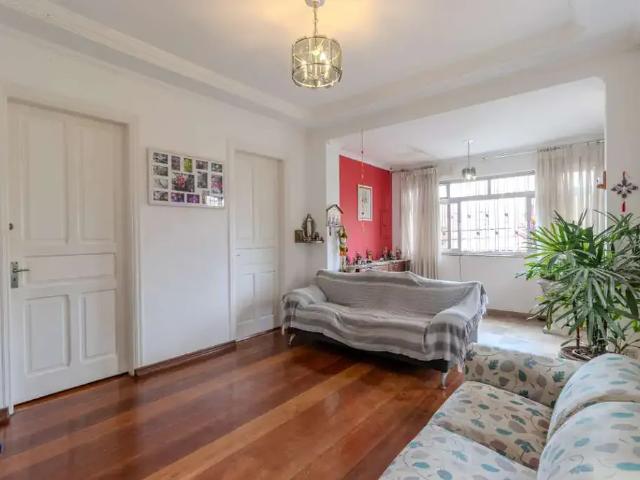Casa / Sobrado para Venda em São Paulo/SP Bosque da Saúde 4 Quartos