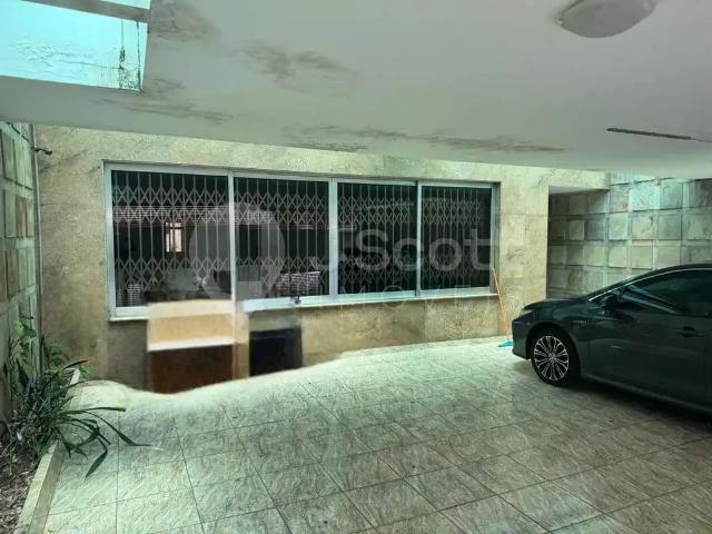 Casa / Sobrado para Venda em São Paulo/SP Bosque da Saúde 5 Quartos