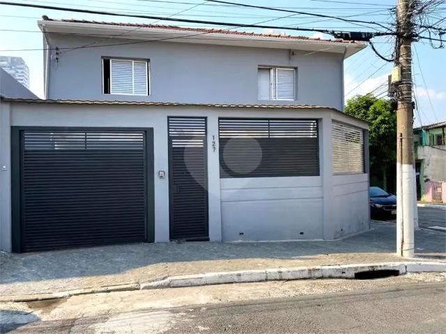 Casa / Sobrado para Venda em São Paulo/SP Bosque da Saúde 5 Quartos