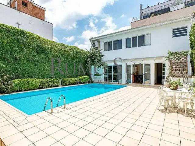 Casa / Sobrado para Venda em São Paulo/SP Brooklin 4 Quartos