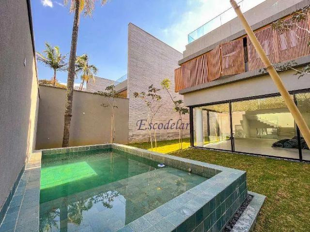 Casa / Sobrado para Venda em São Paulo/SP Brooklin 4 Quartos