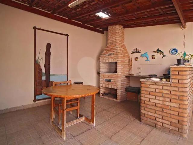 Casa / Sobrado para Venda em São Paulo/SP Brooklin 4 Quartos