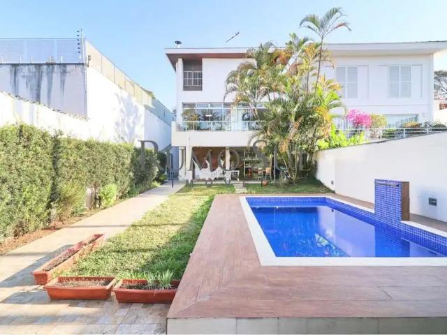 Casa / Sobrado para Venda em São Paulo/SP Brooklin 4 Quartos