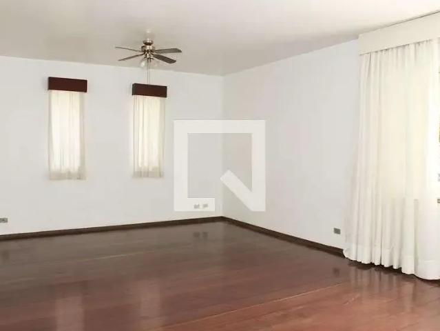 Casa / Sobrado para Venda em São Paulo/SP Brooklin 4 Quartos