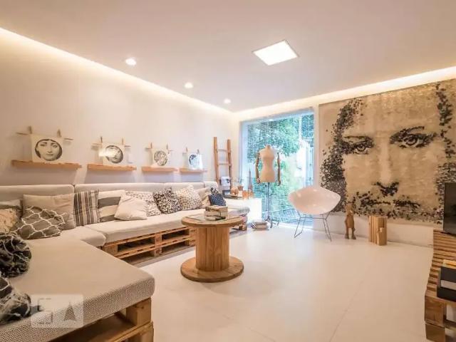 Casa / Sobrado para Venda em São Paulo/SP Brooklin 5 Quartos