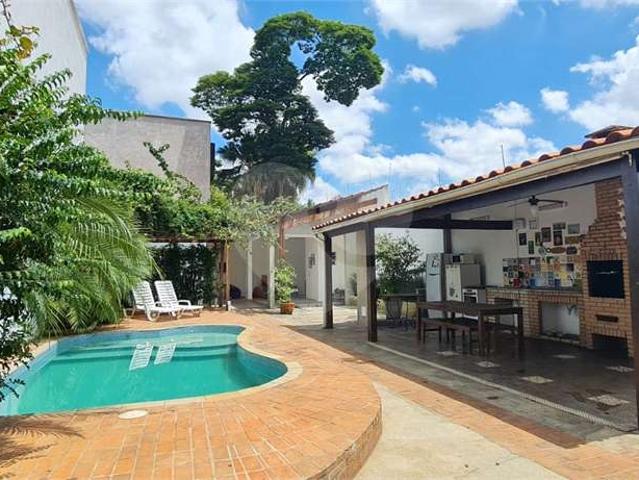 Casa / Sobrado para Venda em São Paulo/SP Campo Belo 5 Quartos