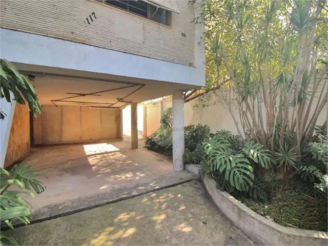 Casa / Sobrado para Venda em São Paulo/SP Brooklin 5 Quartos