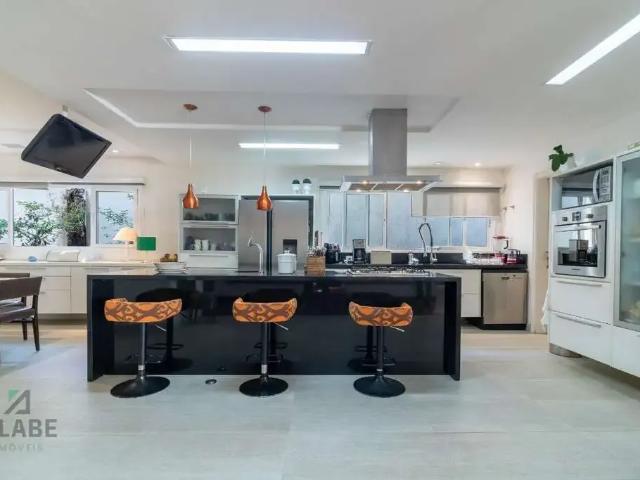 Casa / Sobrado para Venda em São Paulo/SP Brooklin 5 Quartos